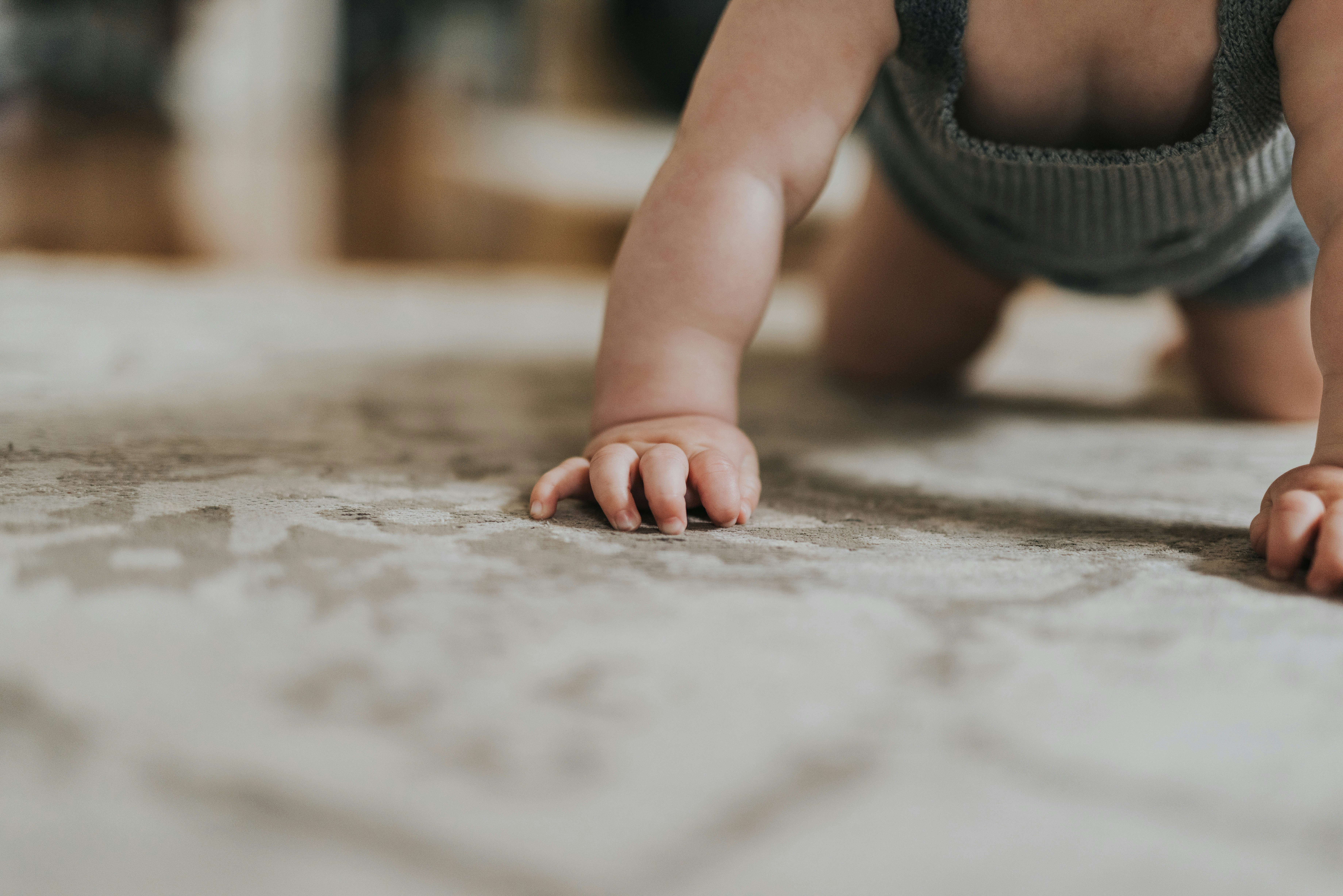 When Do Babies Start Crawling? | Blog | Inch Blue