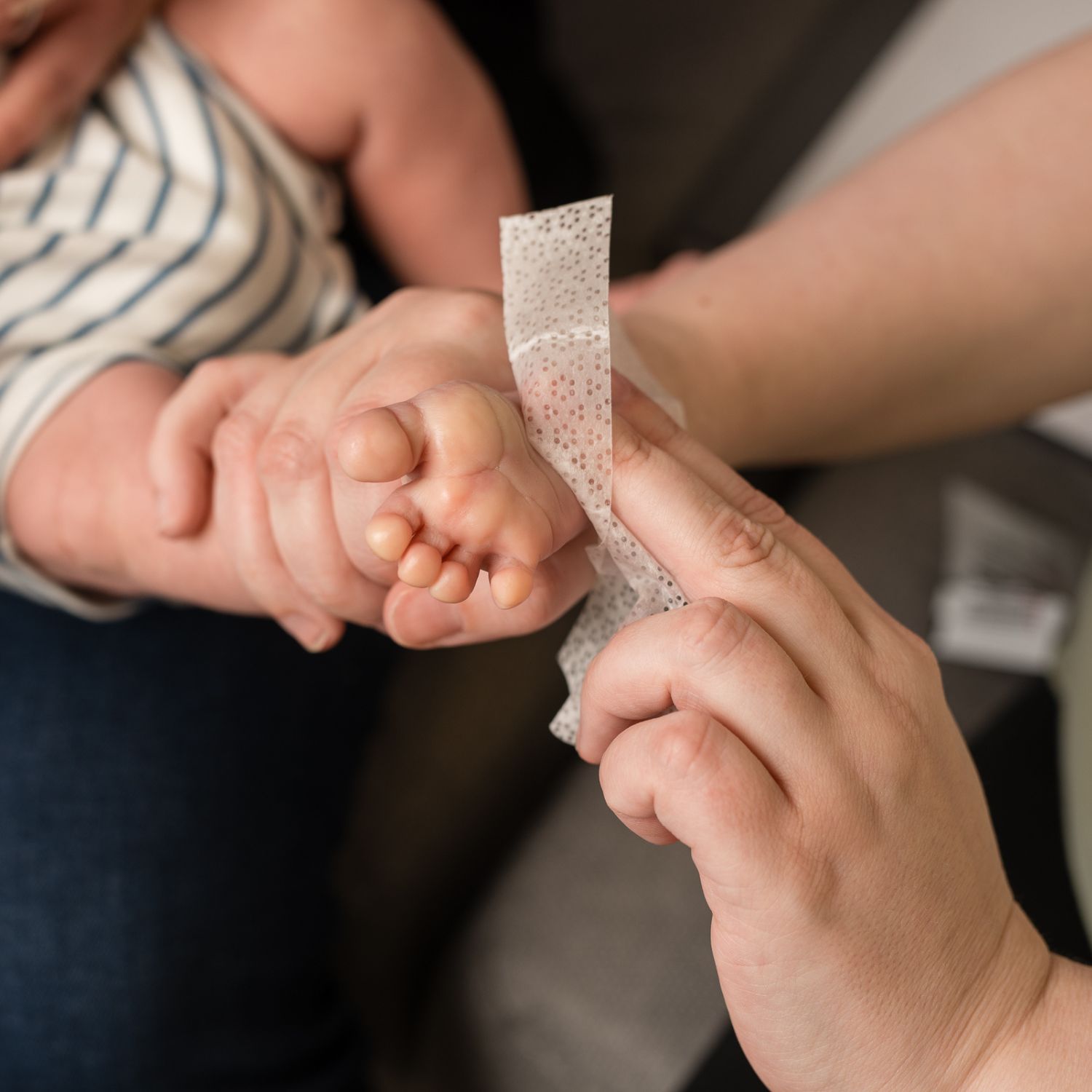 Baby Footprint Kit | Inkless Footprints | Keepsake | Baby Gift | Inch Blue